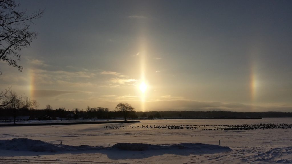 Parhelio o una Tierra con tres soles - FÍSICAYMATES